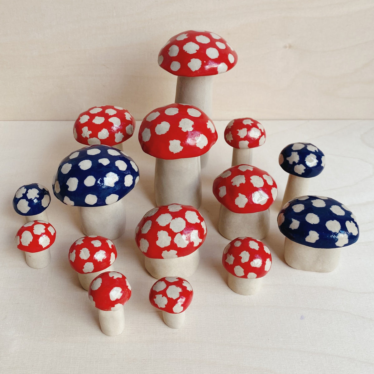 Mushroom Object 125 – ulrikeleamoormann